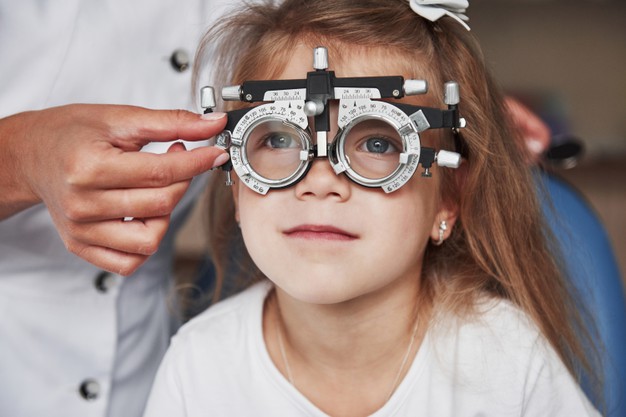 revision visual niña - Tu Optometrista